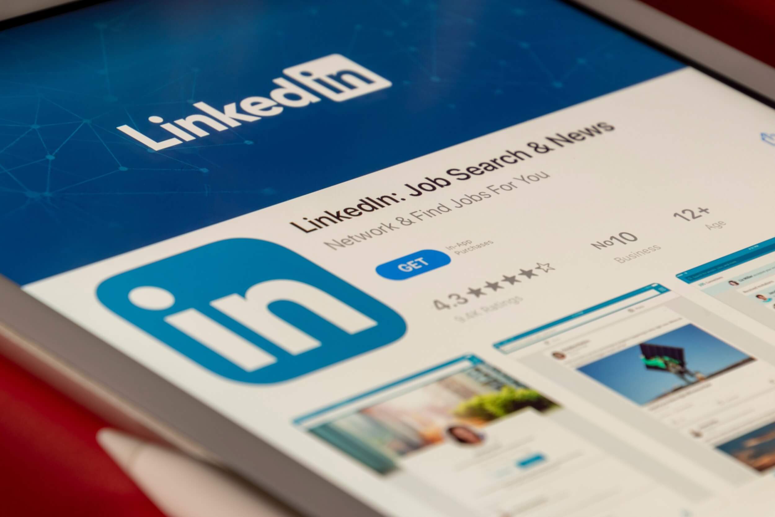 Are we oversharing on LinkedIn? • Kiosk